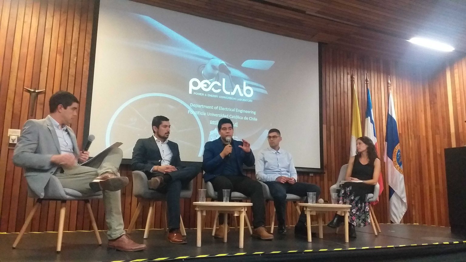 Seminario Electromovilidad: Infraestructura de Carga Desafíos tecnológicos y regulatorios de la ...